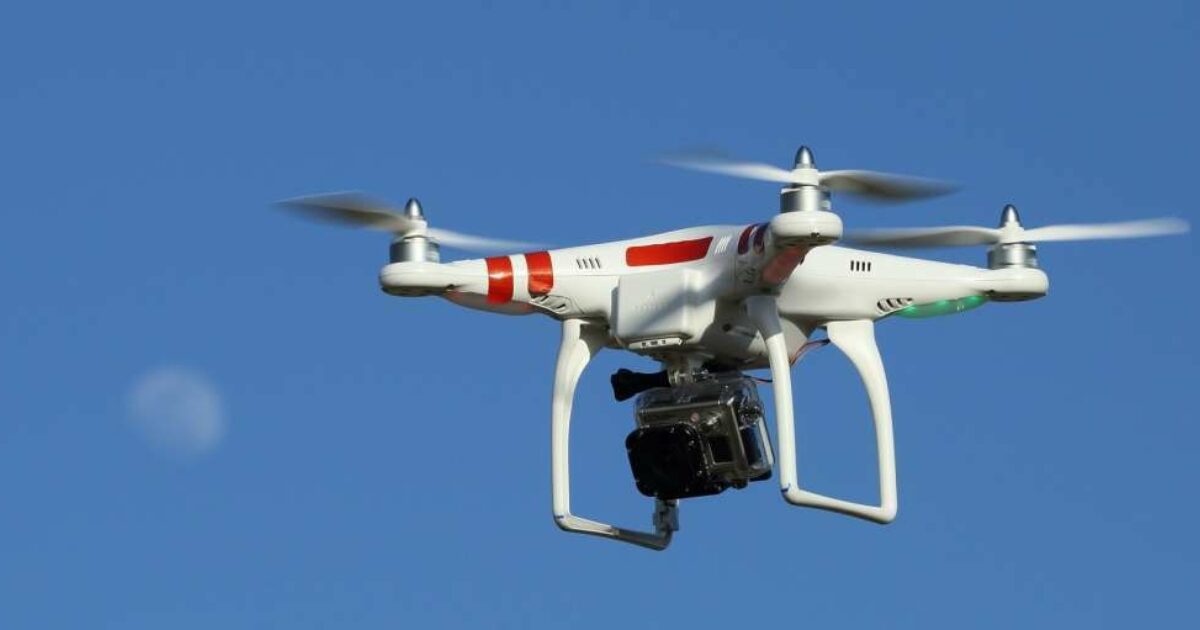 UT-Drones inspecteren isolatieprestaties en zonnepanelen | Change Inc.