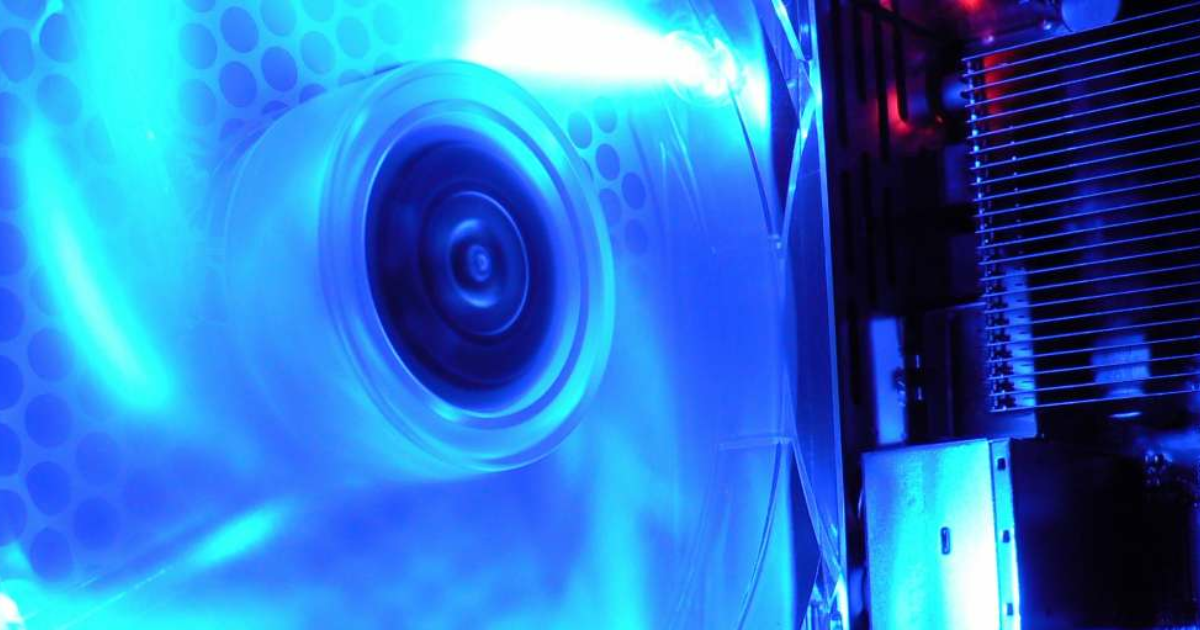 Minder stroom en materialen bij vloeistofkoeling voor PC | Change Inc.