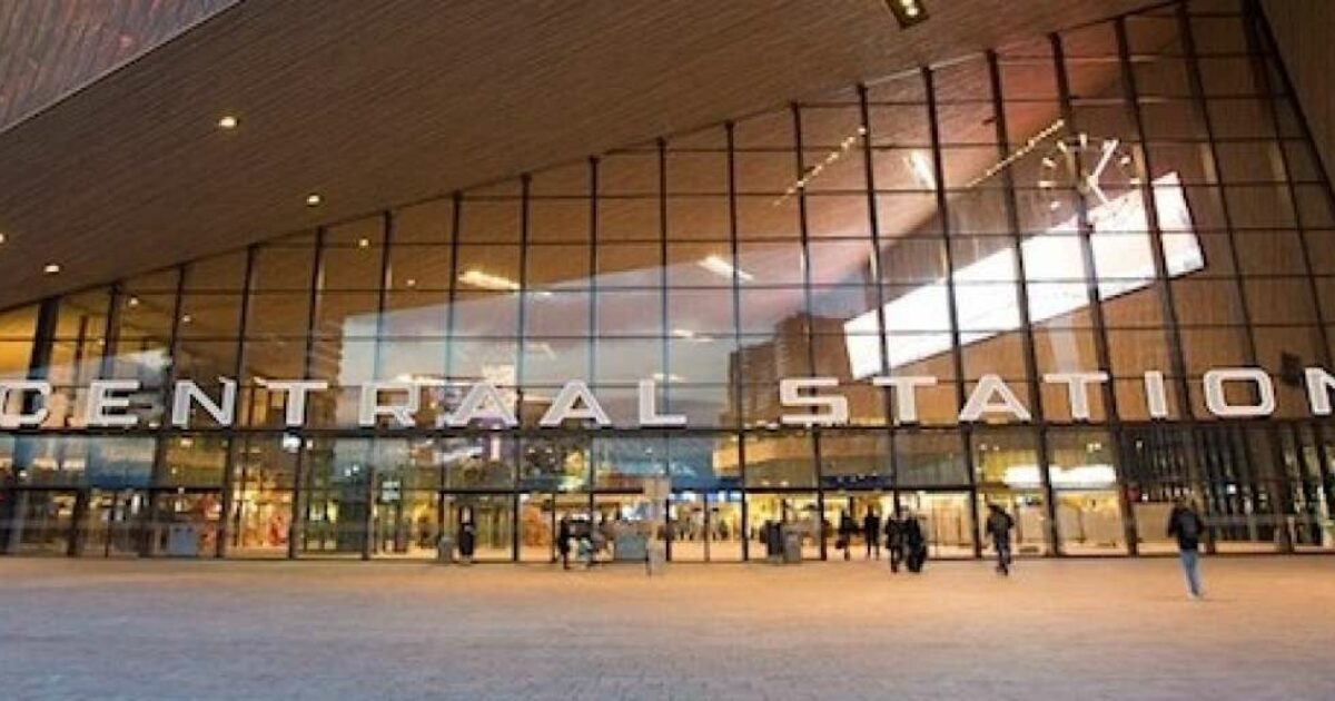 Vernieuwd Rotterdam CS met zonnedak | Change Inc.