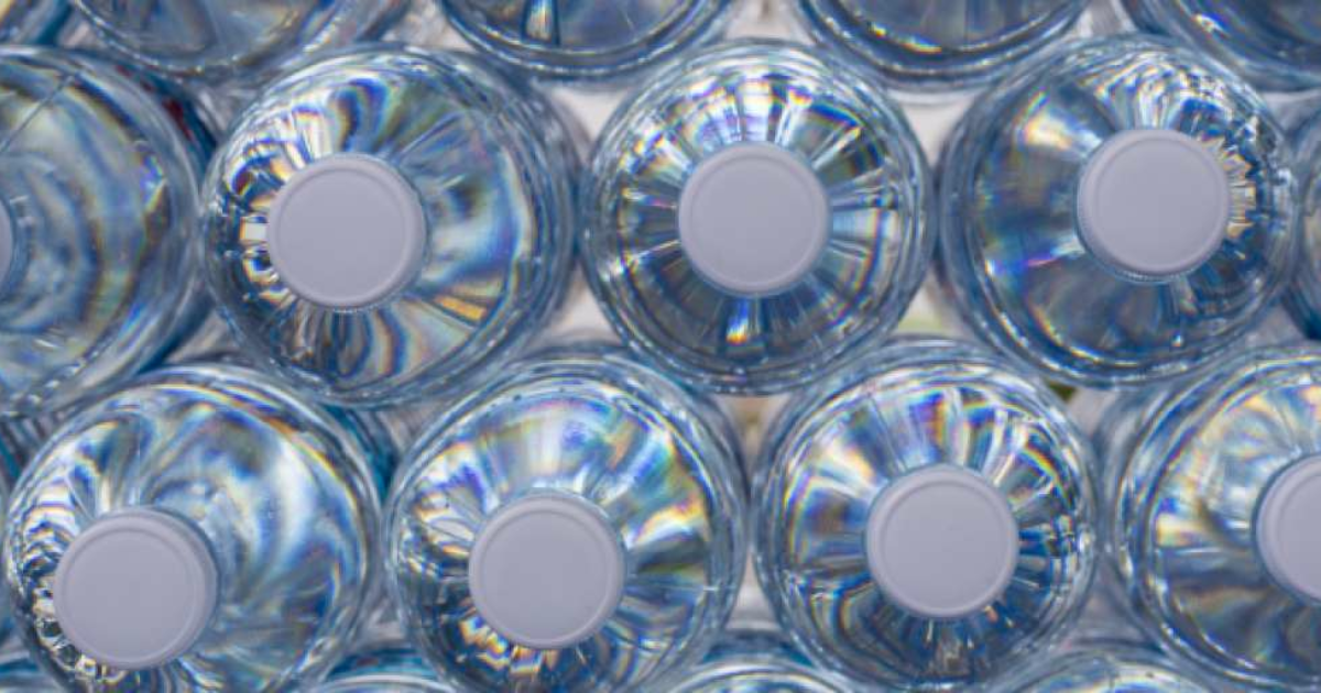 Duurzaam bouwen met 1,5 miljoen gerecyclede PET-flessen | Change Inc.