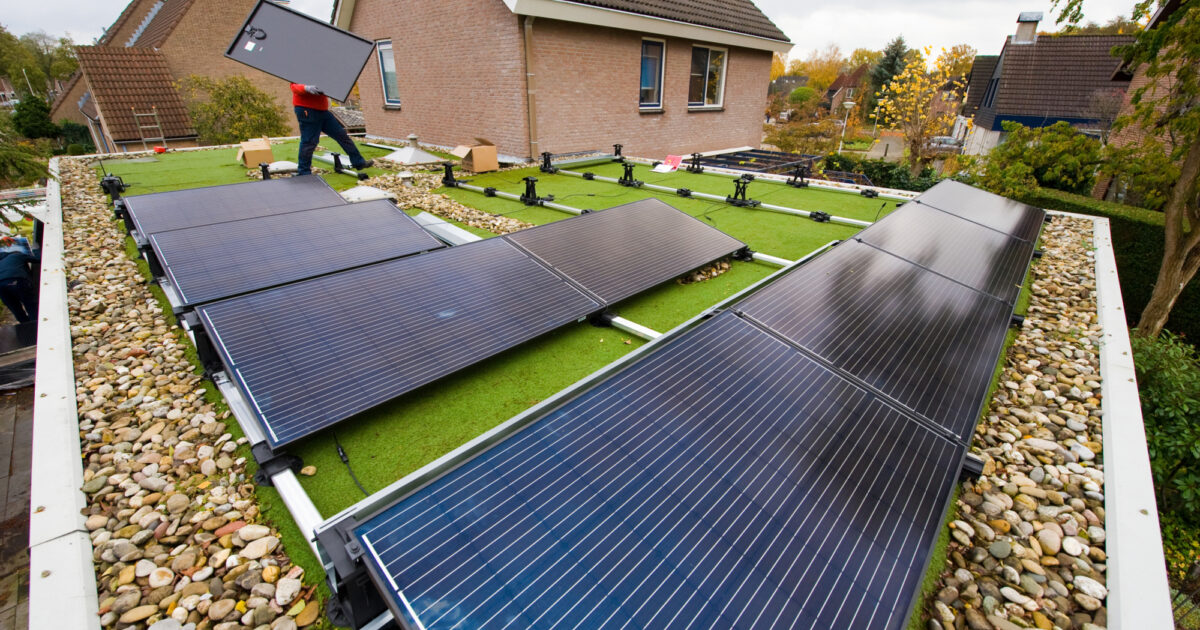 Professor Wim Sinke: 'Tien keer zoveel zonne-energie is mogelijk ...