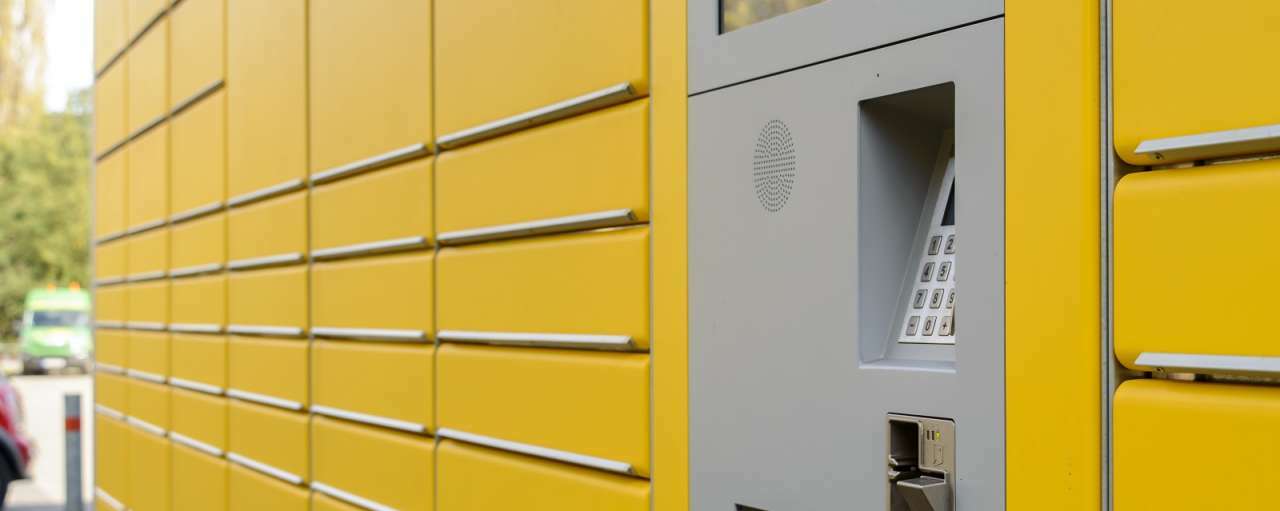 DHL Parcel test compacte pakketkluis voor efficiënte bezorging | Change ...